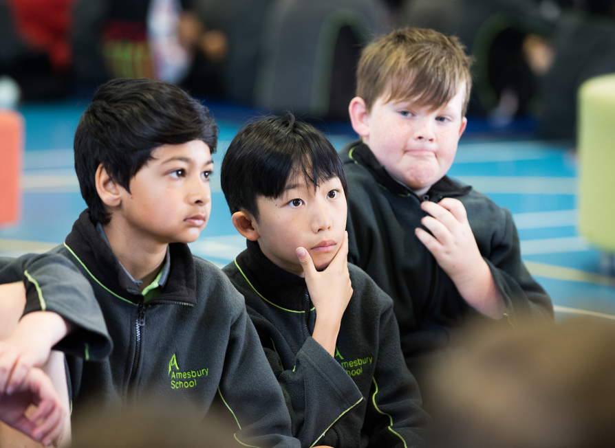 Ko wai ngā atua? - Who are the gods?